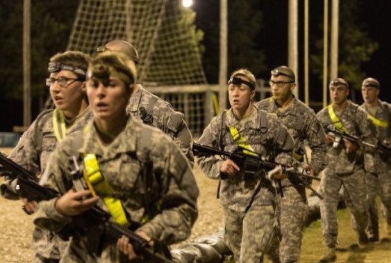 Female Ranger School : All 8 Women in Army Rangers' First Co-ed Class ...